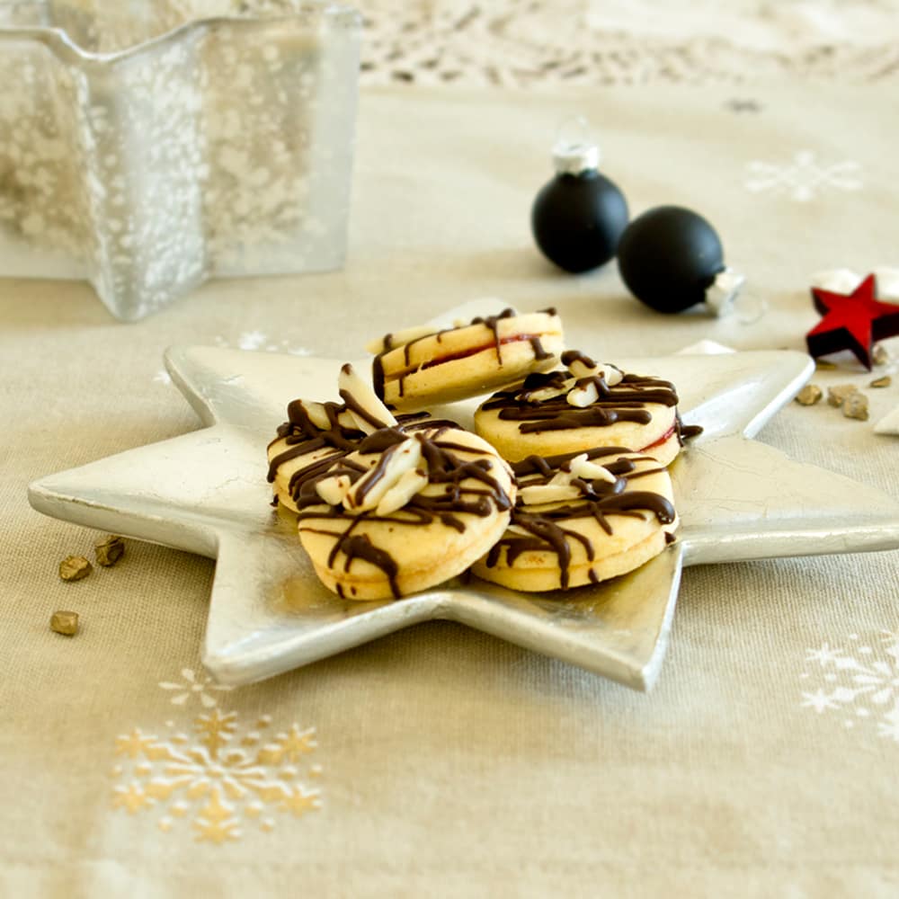 Vorweihnachtliches Naschvergnügen: Marzipankekse zum Genießen - Bibys Welt